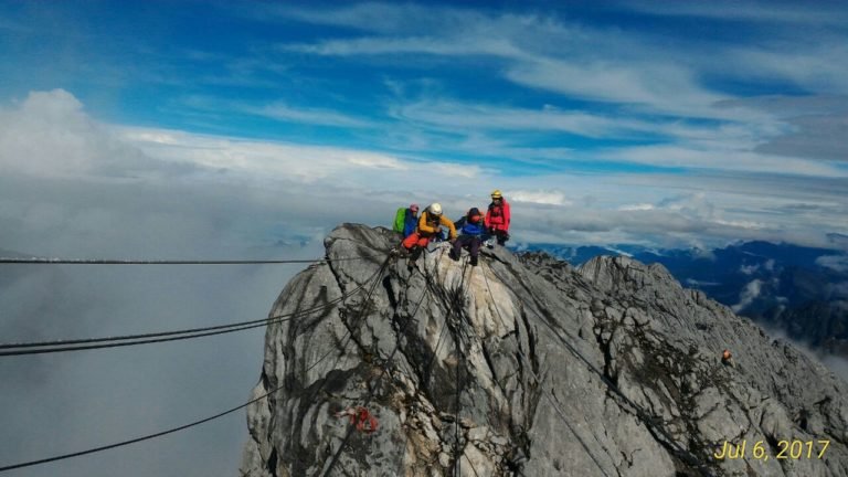 About Carstensz Pyramid - Climbing Puncak Jaya - With Trusted Mountain ...